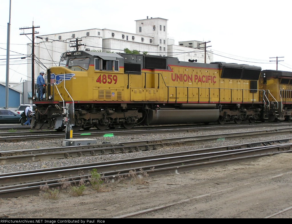 UP 4859